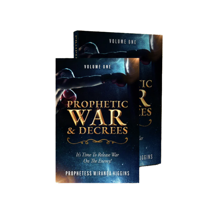 [Paperback Book] Prophetic War & Decrees by Prophetess Miranda